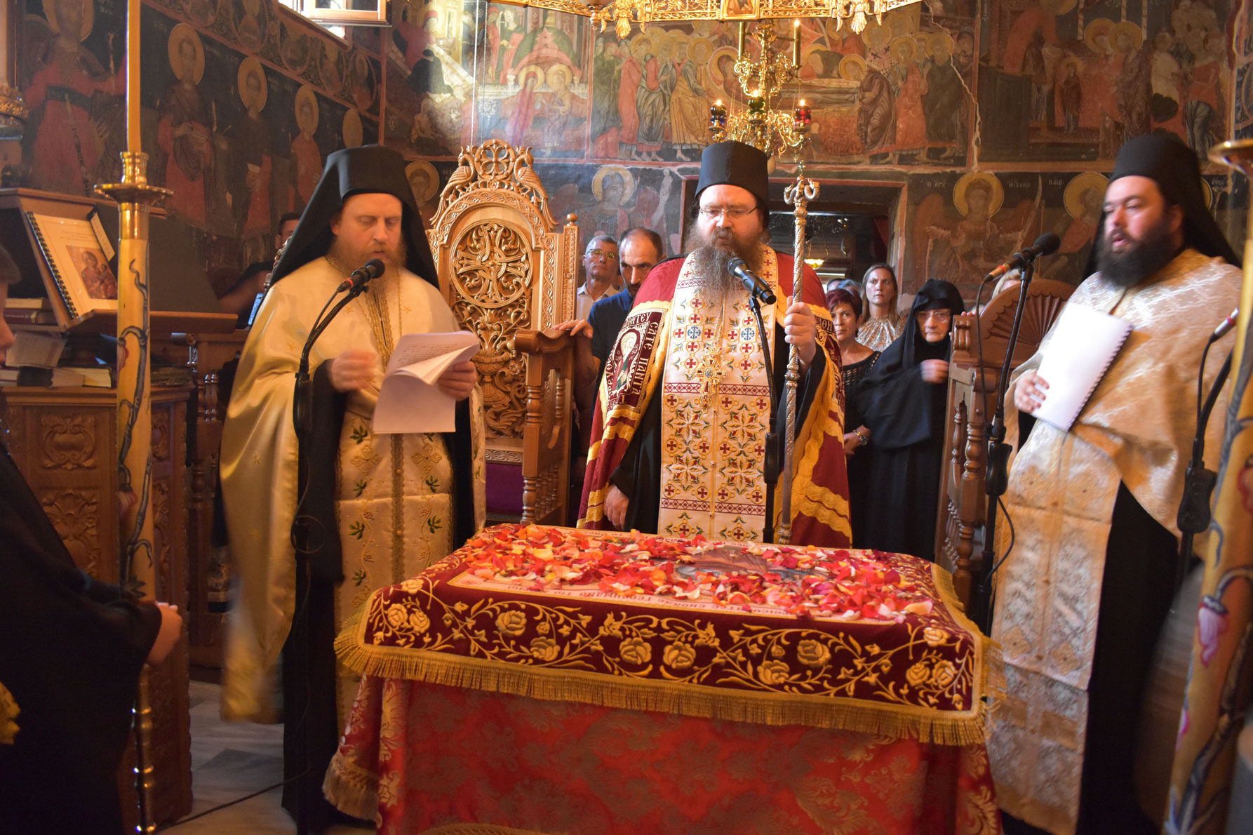 Θ. Λειτουργία και Εγκώμια στην Υπεραγία Θεοτόκο 2024 - Ιερά Μονή ...